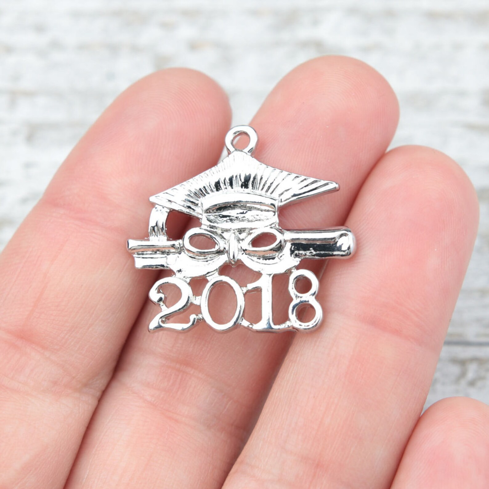 5 PIECES Graduation Cap Charms, 2018 Charms, 2018 Graduation Charm ...