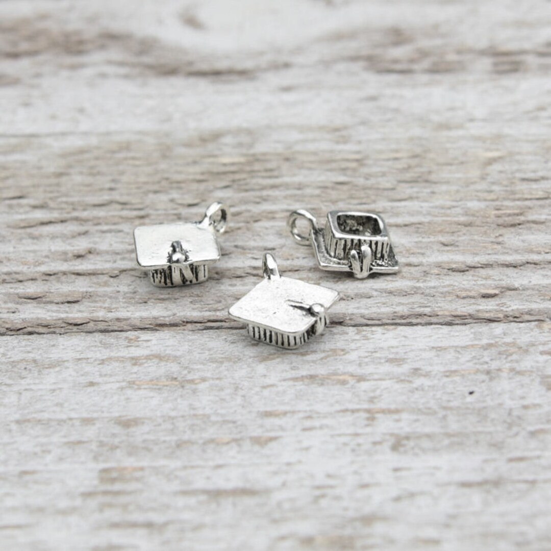 10 PIECES Graduation Cap Charms, Cap and Diploma Charms, Graduation ...