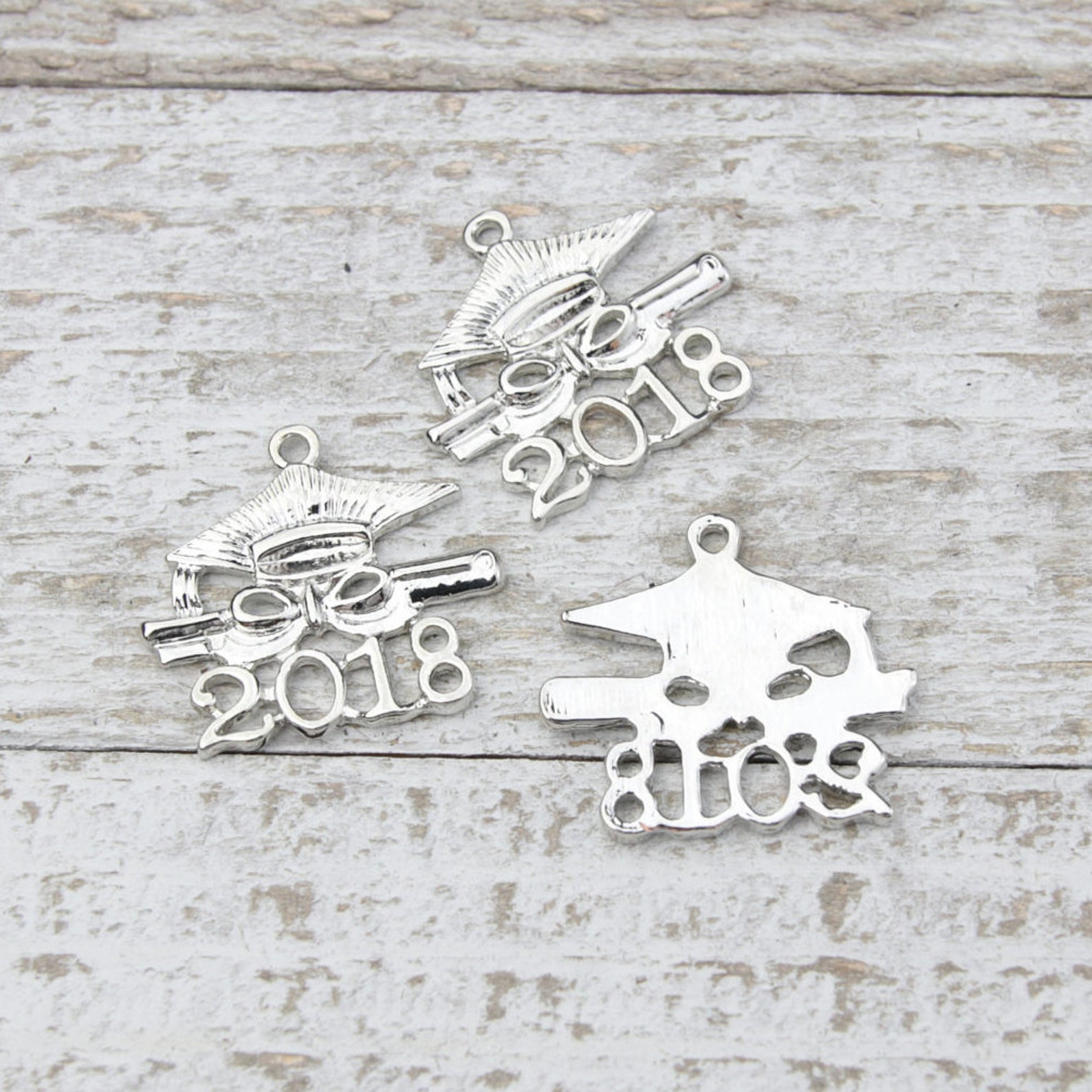 5 PIECES Graduation Cap Charms, 2018 Charms, 2018 Graduation Charm ...