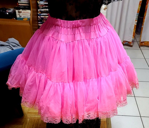 5 to choose from Vintage Crinoline's petticoats and t… - Gem