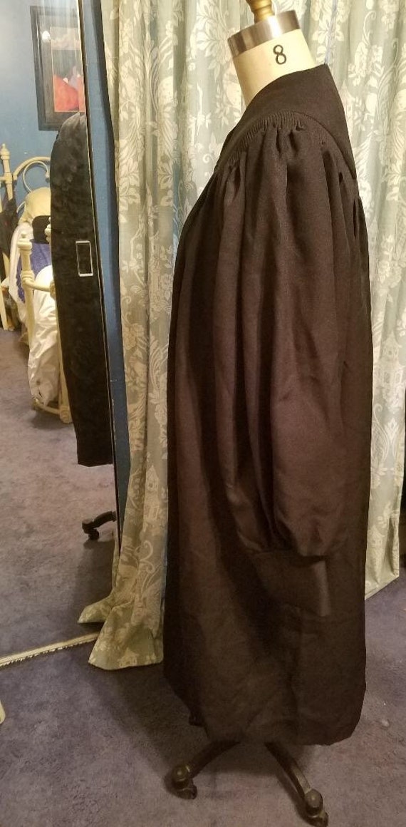 Authentic Judges Robe ala Judge Judy - Gem