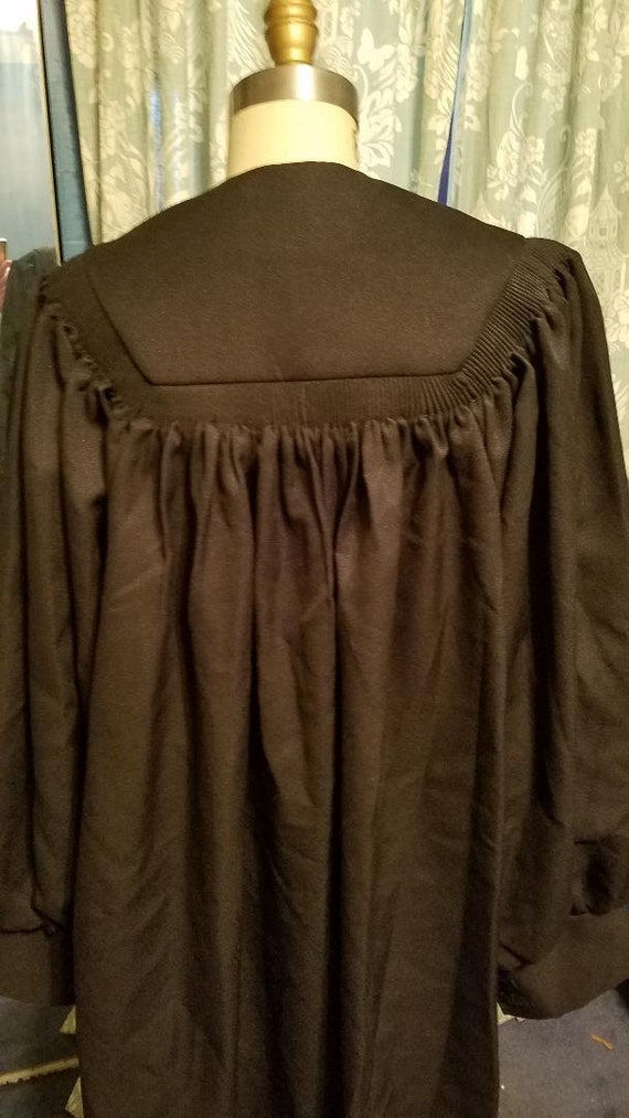 Authentic Judges Robe ala Judge Judy - Gem