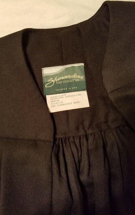 Authentic Judges Robe ala Judge Judy - Gem