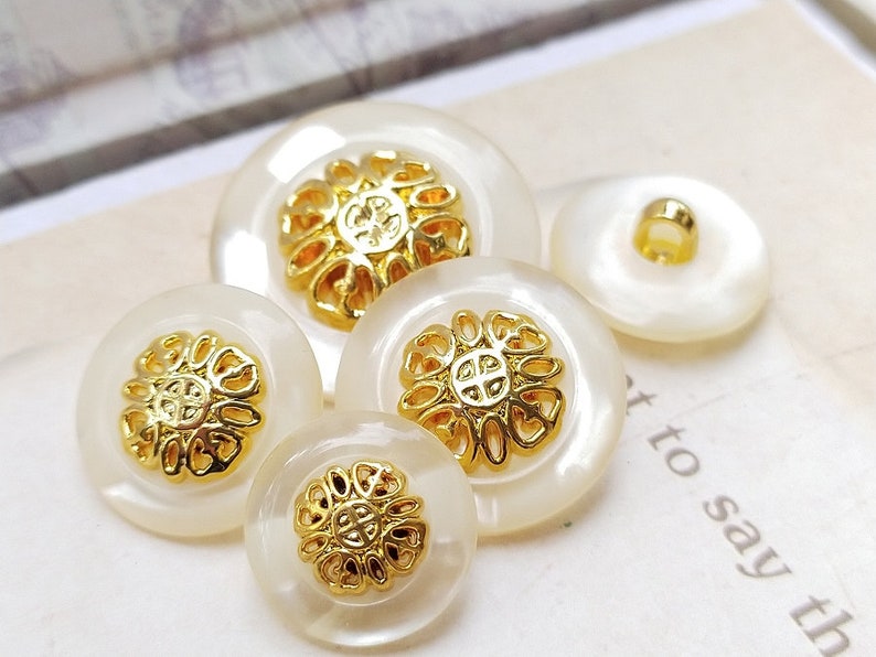 Vintage Buttons,gold Flower Center Pearlized Frame,15mm/17mm/20mm/25mm ...