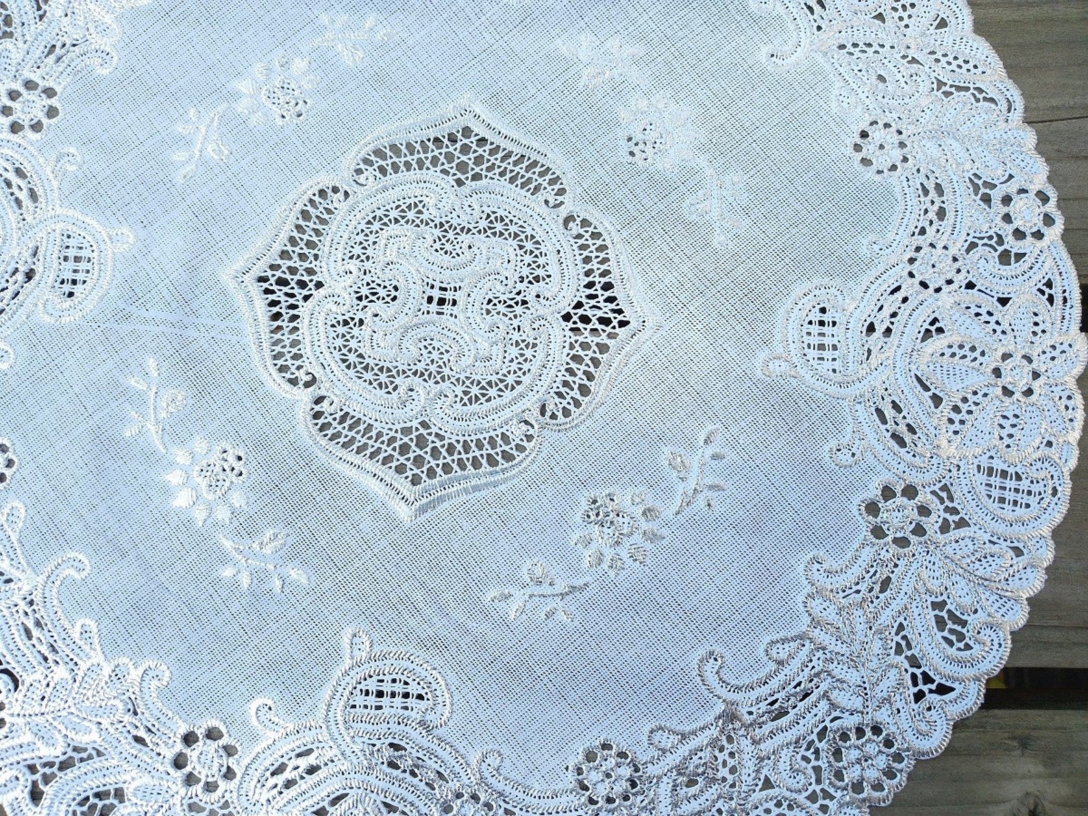 Elegant White Silver Faux Lace Table Matnapkinprinted in - Etsy
