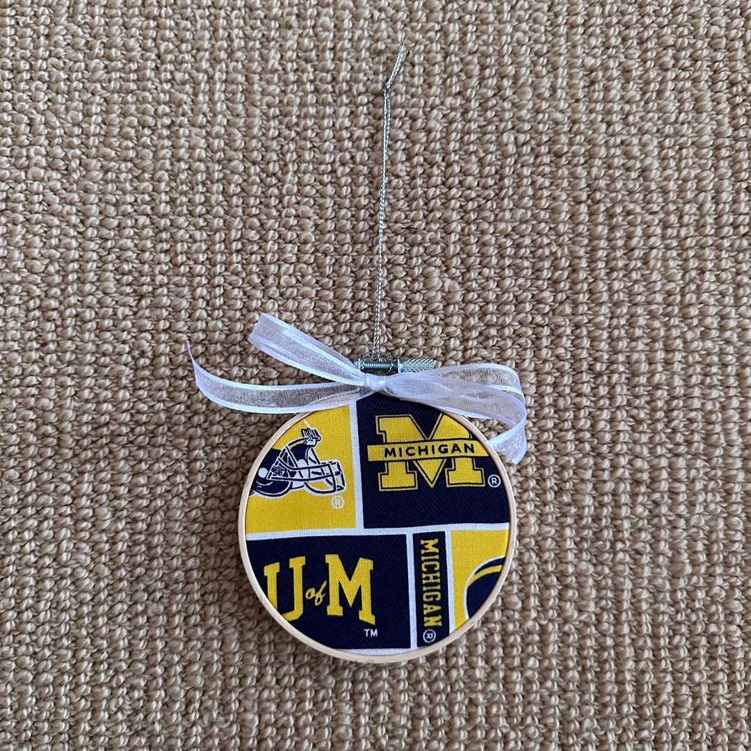 University of Michigan Wolverines Christmas Tree Ornament - Etsy