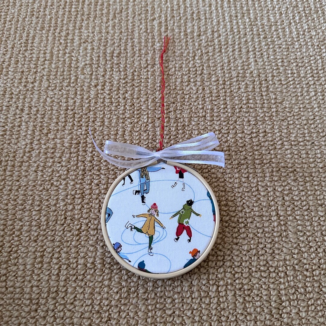 Figure Skating Themed Christmas Tree Ornament - Etsy