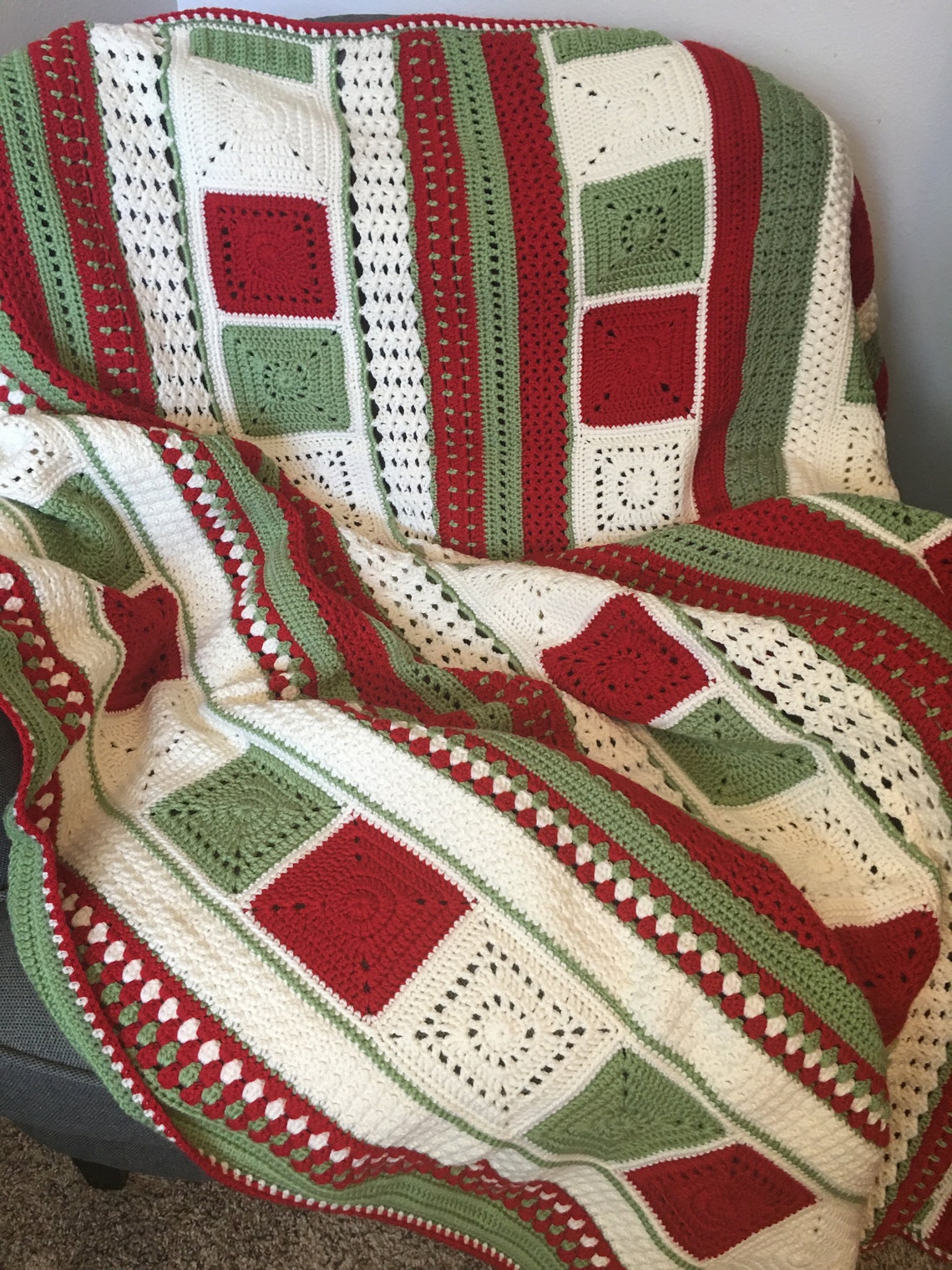 Handmade Crochet Blanket "holiday Snuggle" - Etsy
