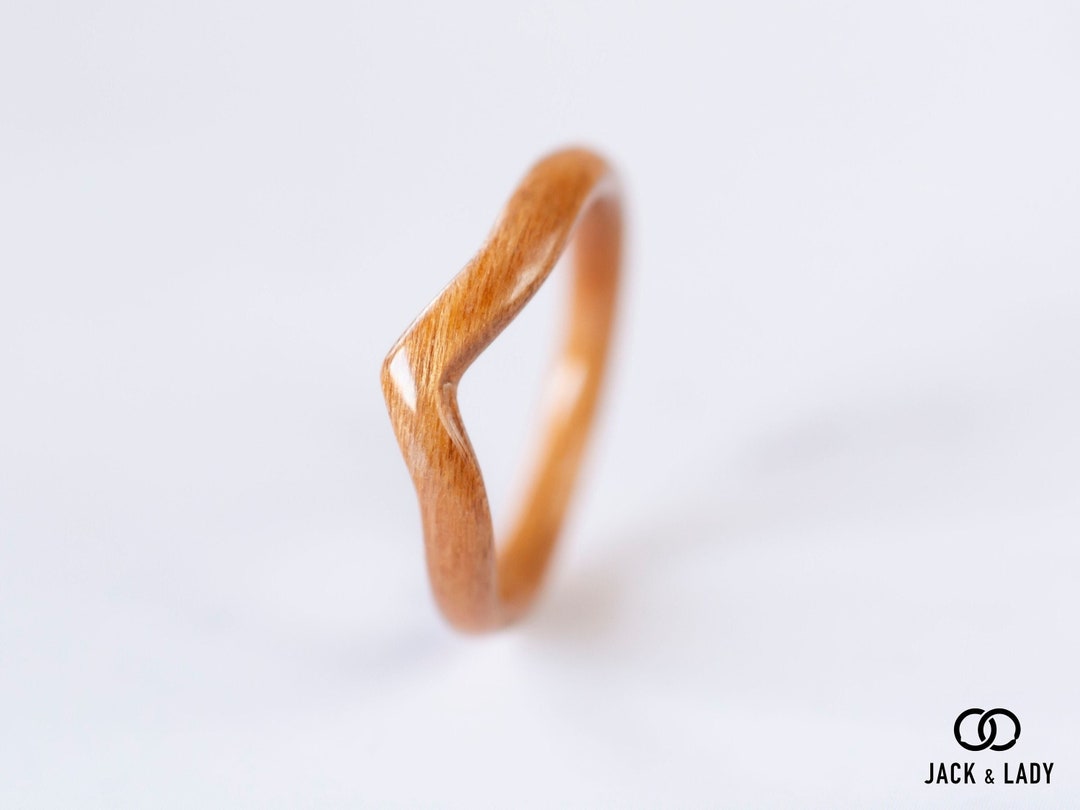 Handmade Beech Wood V Ring • Minimalist Wooden Chevron Ring - Etsy