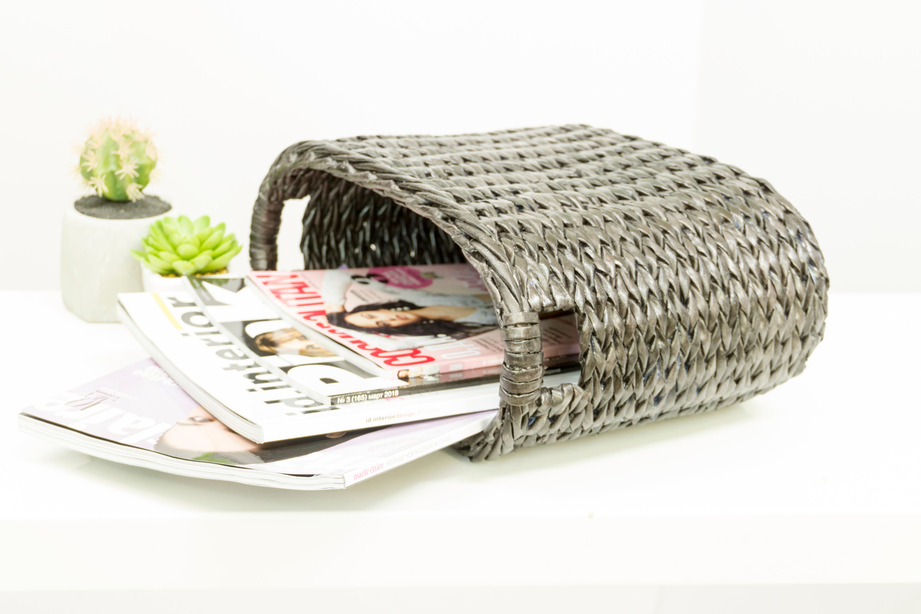 Wicker magazine rack Oval newspaper basket Paper storage | Etsy