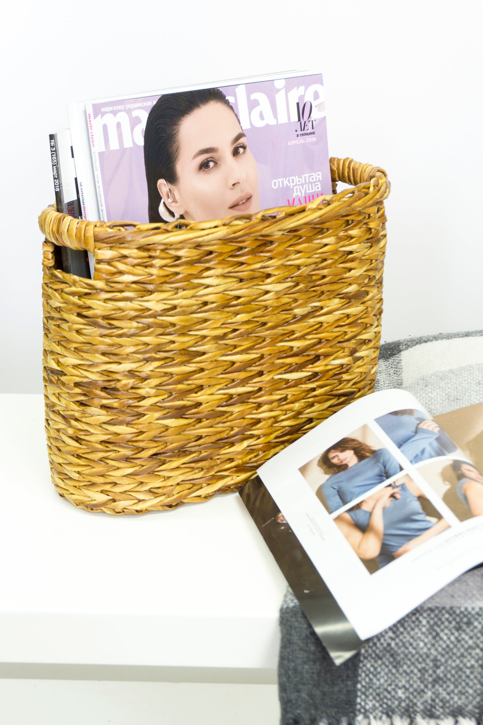 Magazine Holder, Wicker Magazine Rack, Oval Newspaper Basket, Paper ...
