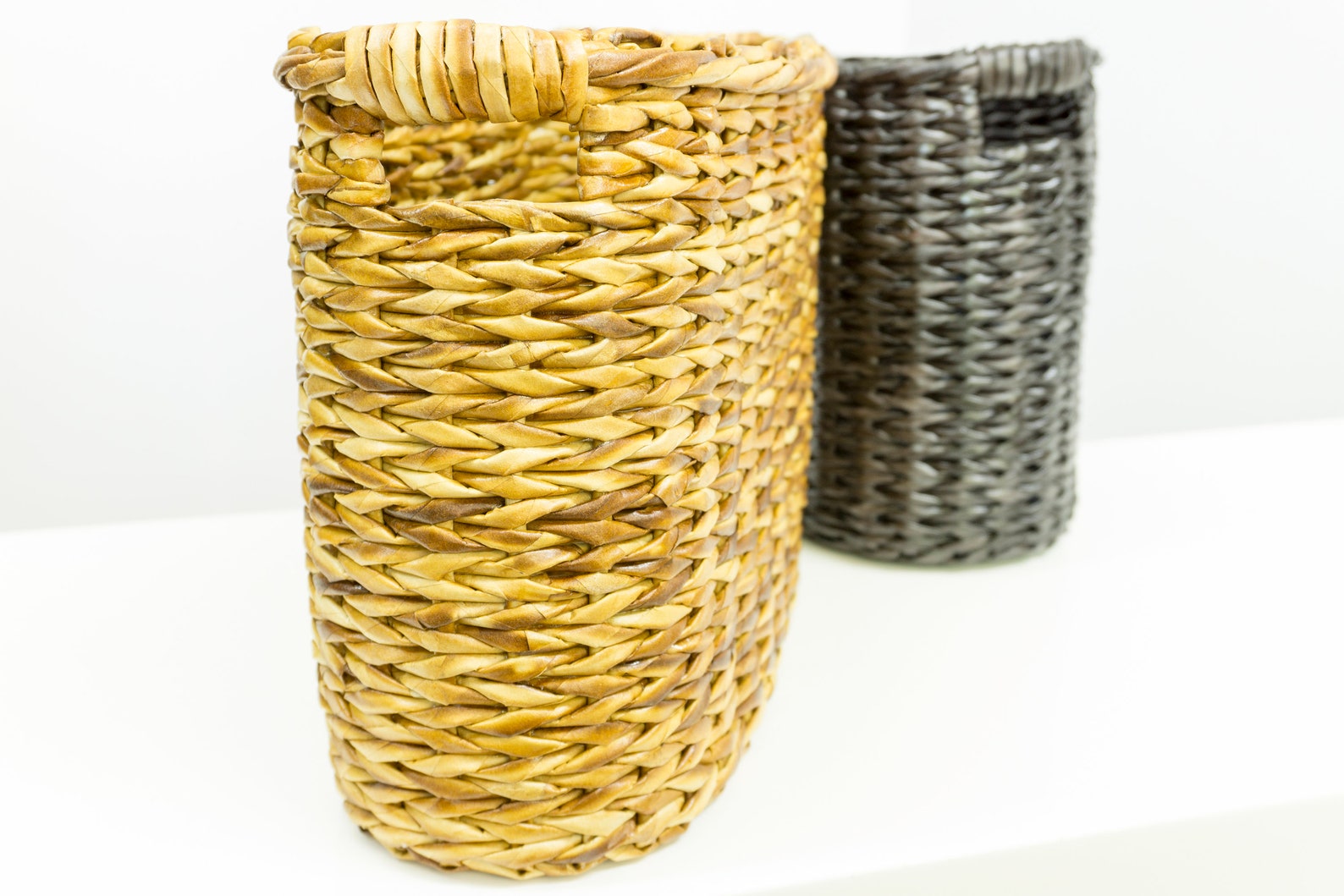 Wicker Magazine Rack, Oval Newspaper Basket, Paper Storage, Mail ...