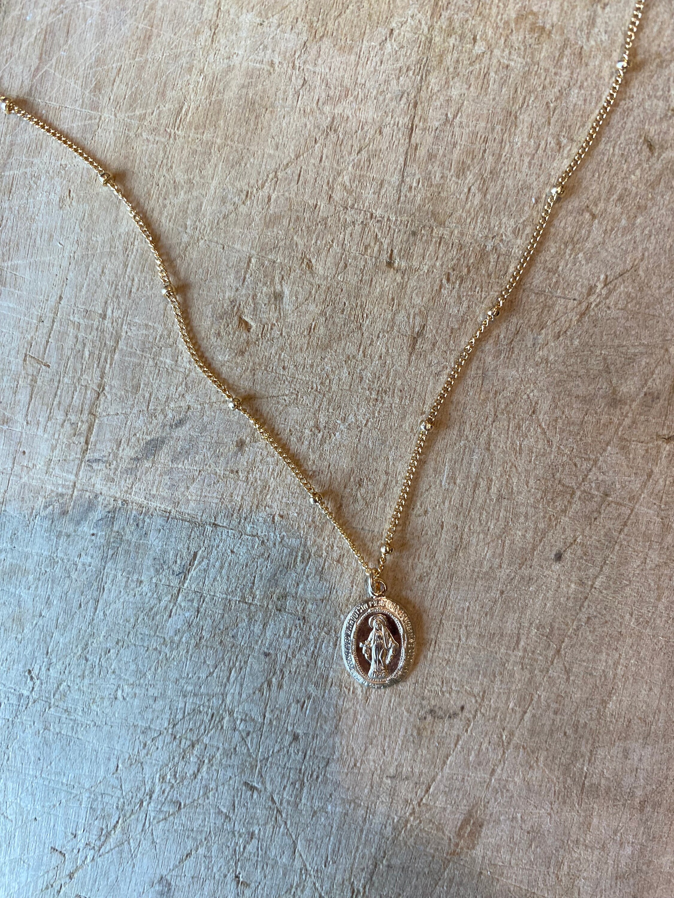 Miraculous Mary Gold Necklace Classic Flat Chain, Paperclip Chain ...