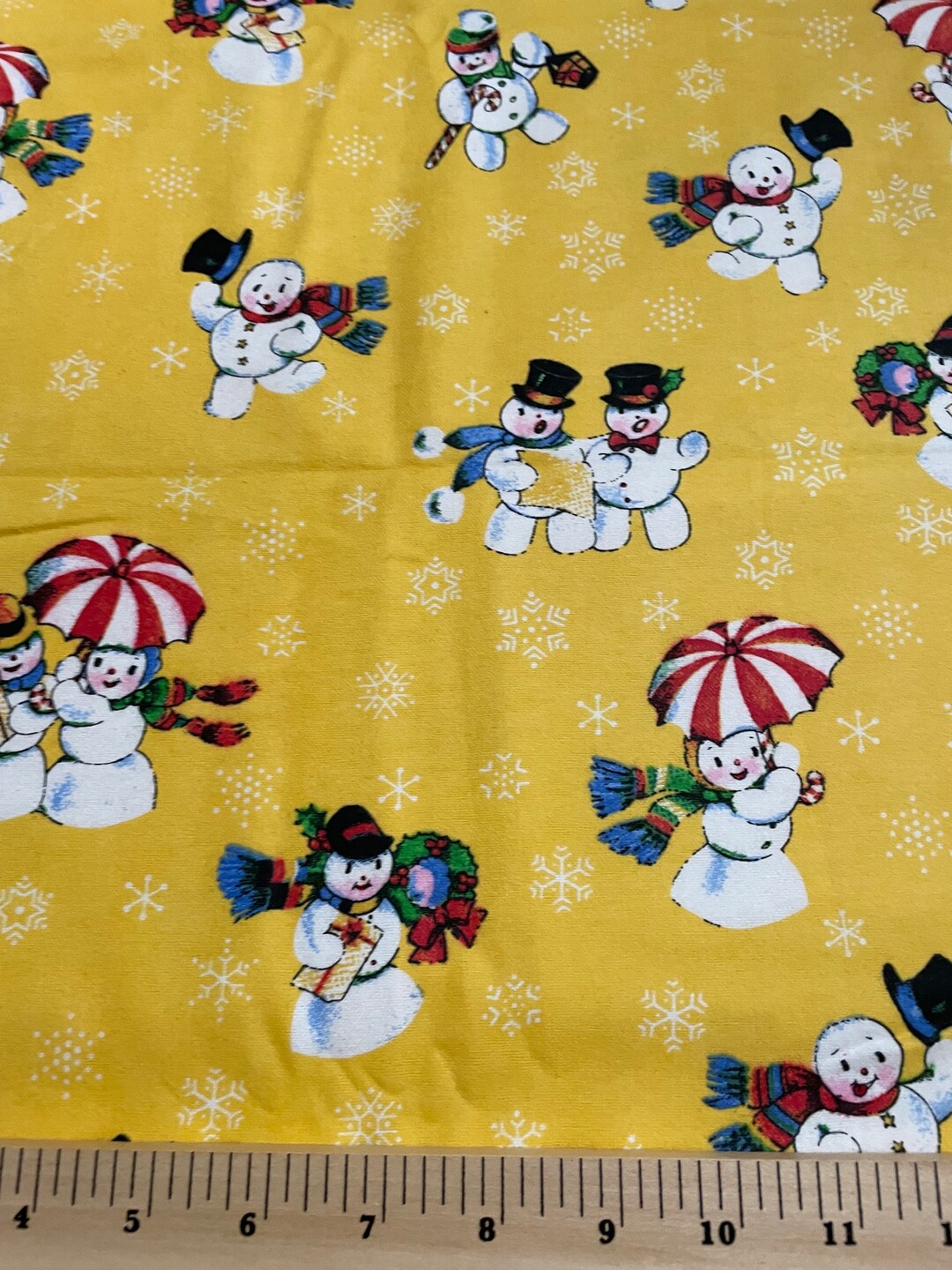 Retro Snowman Flannel Fabric on Yellow Background With White Snowflakes ...
