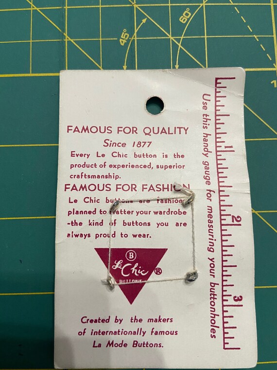 Le Chic Made in Italy Carded Vintage Made in Japan Destash BUTTONS ...