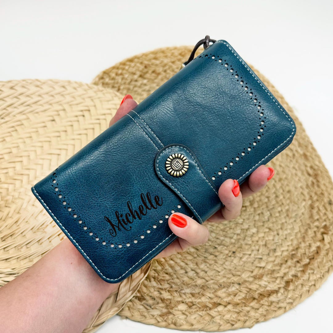 Personalized Leather Wallet With Wristlet Strap – Custom Engraved ...