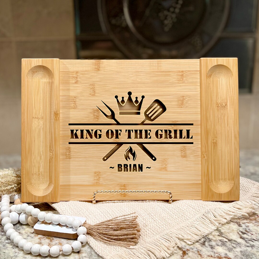 King of the Grill Cutting Board Gift for Dad Personalized Father's Day ...