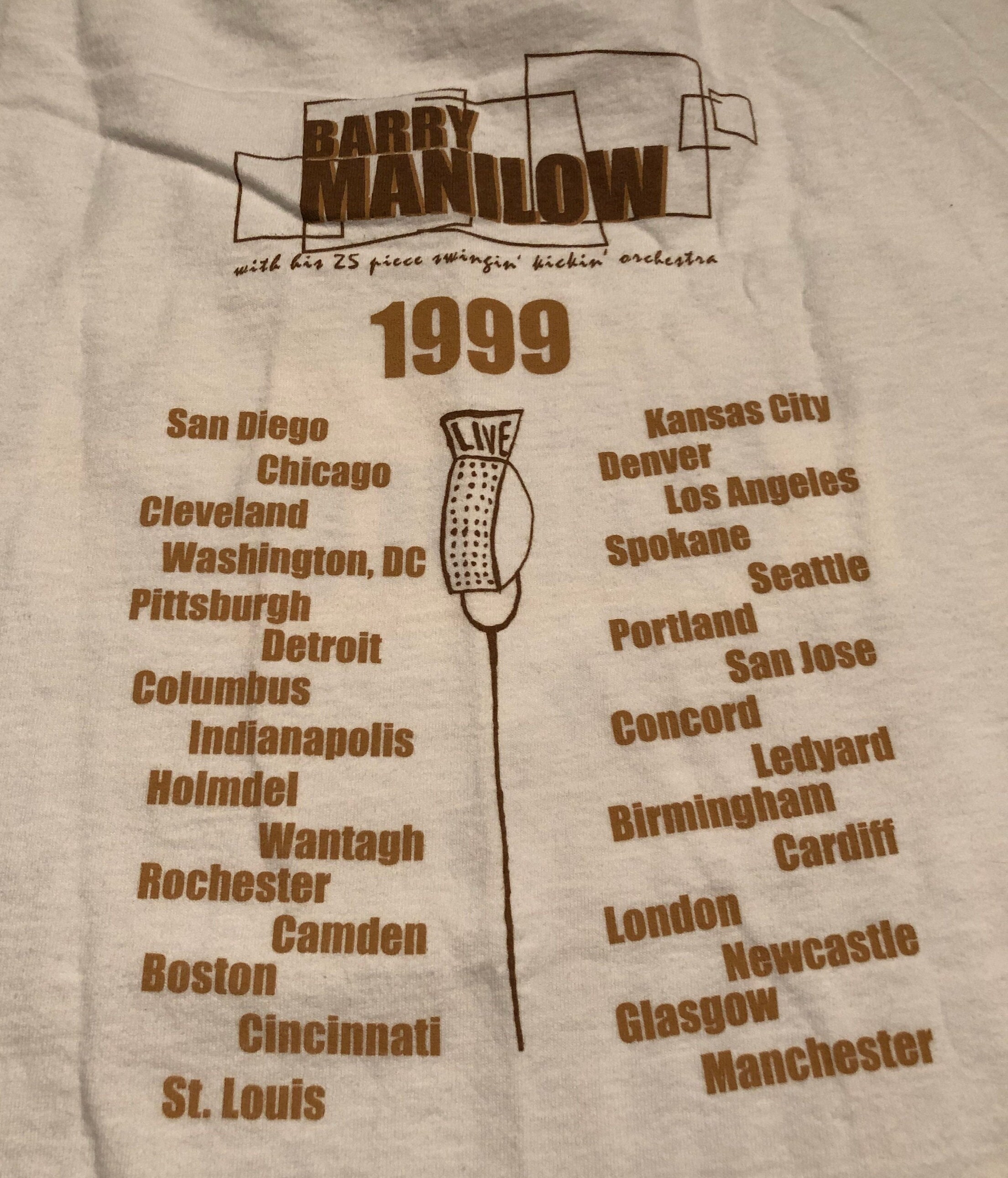 Large 1999 Barry Manilow Live concert T shirt men's | Etsy