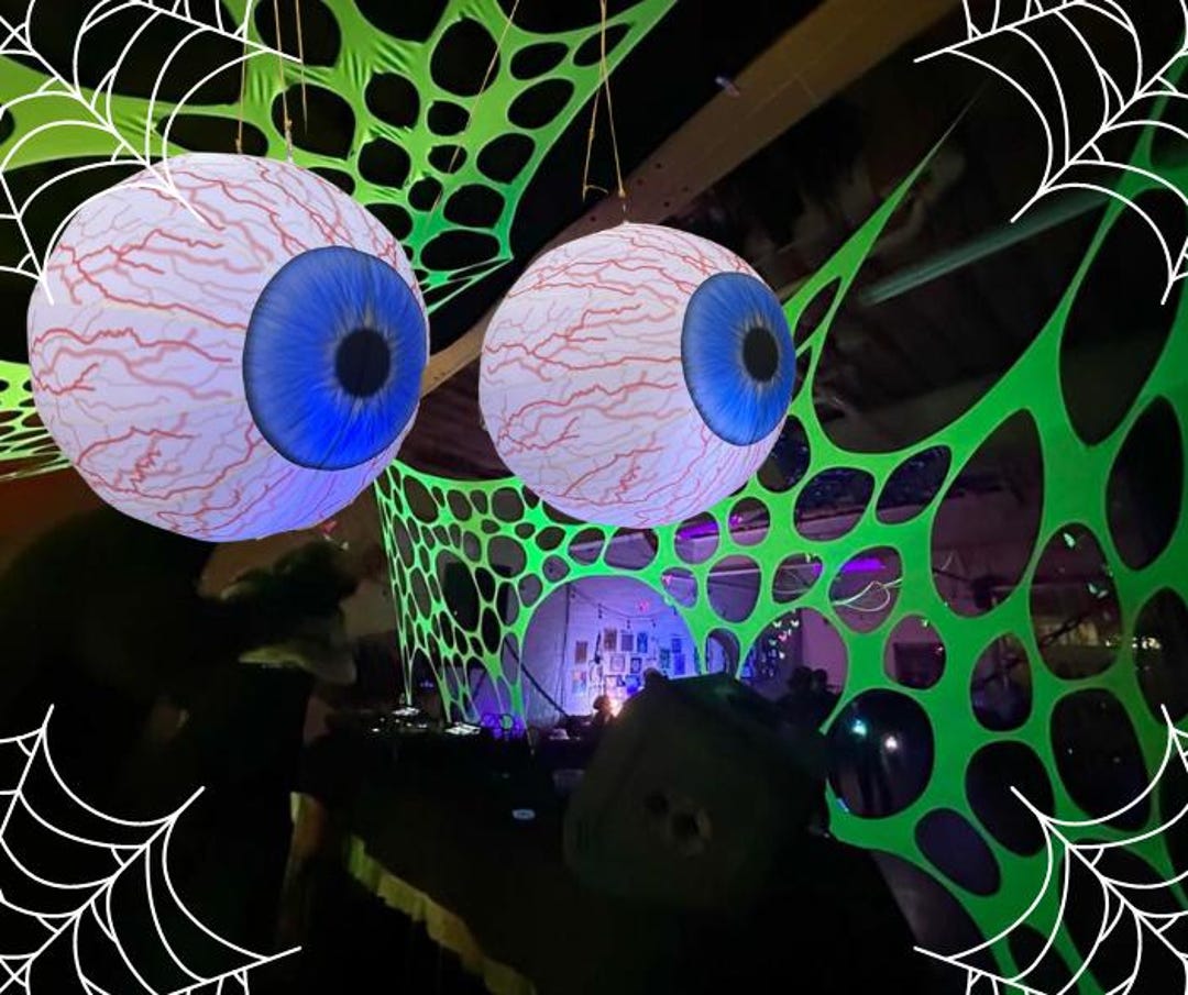 Ultimate Spooky Decor Bundle Pack, Inflatable LED Eyeballs, 2 Pack of ...