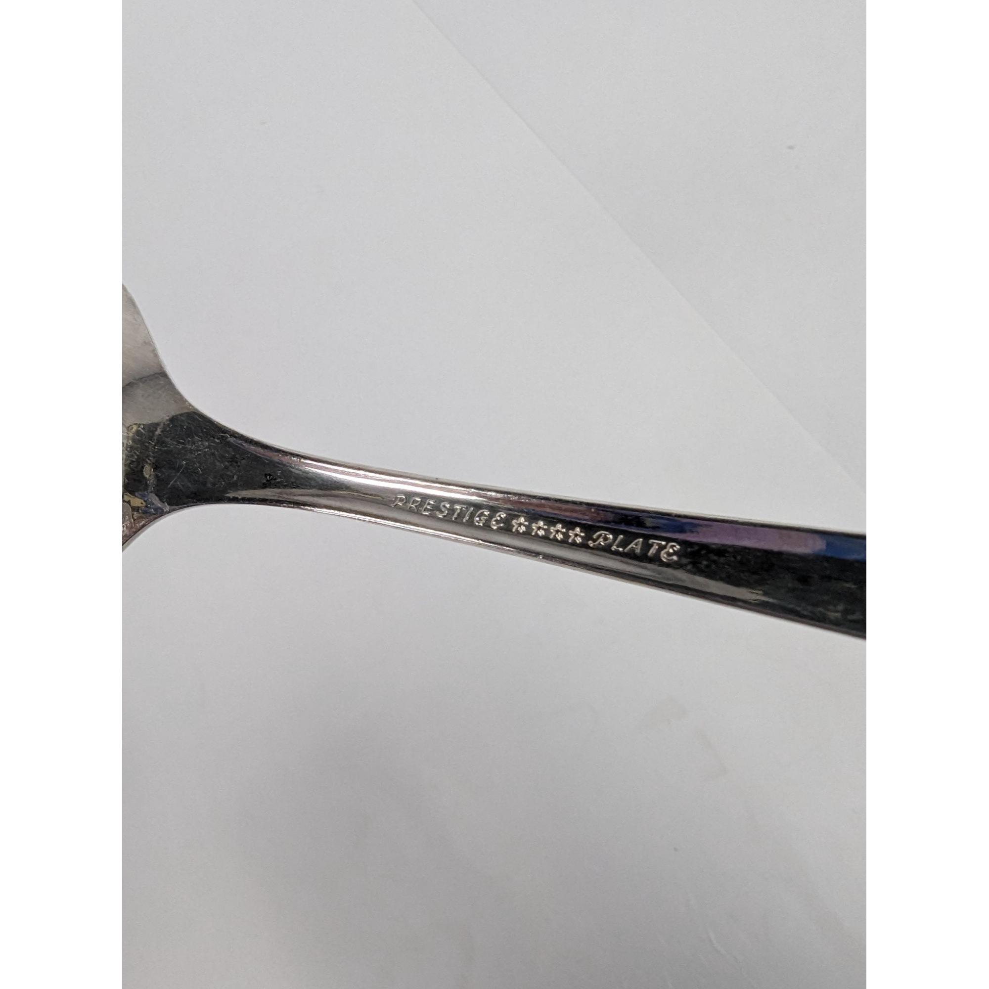 Oneida GRENOBLE Prestige Silverplate Flatware Silverware Set 8 Soup ...