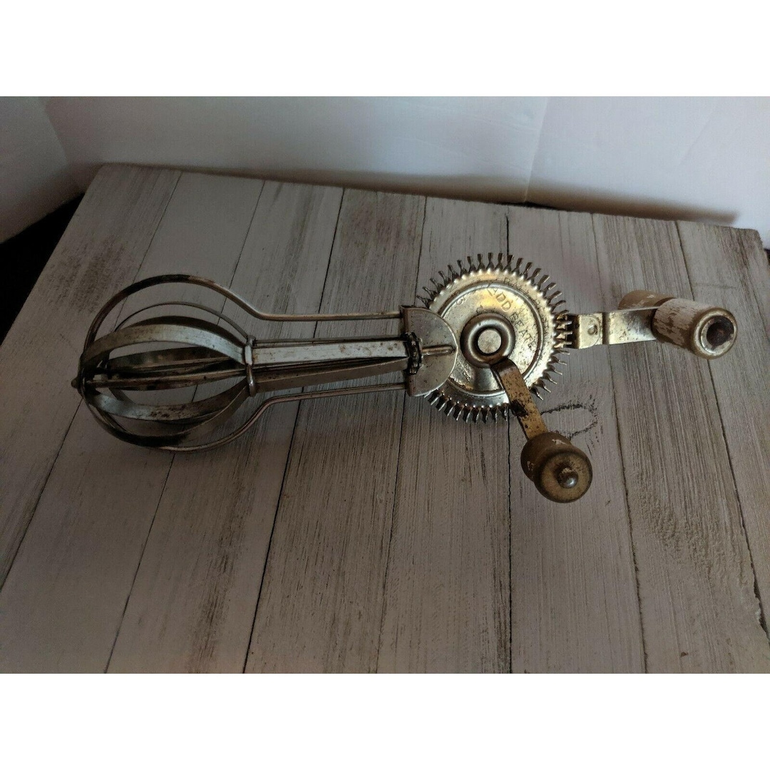 Vintage Ladd Metal Egg Beater Model No 3 by United Royalties Corp ...