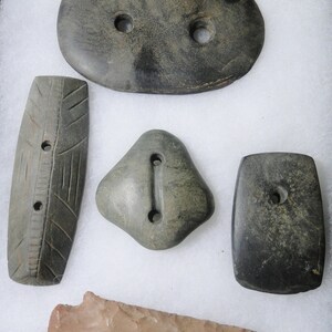 4 Authentic Indian Gorgets / Pendants & 1 Benton Arrowhead Point Spear ...