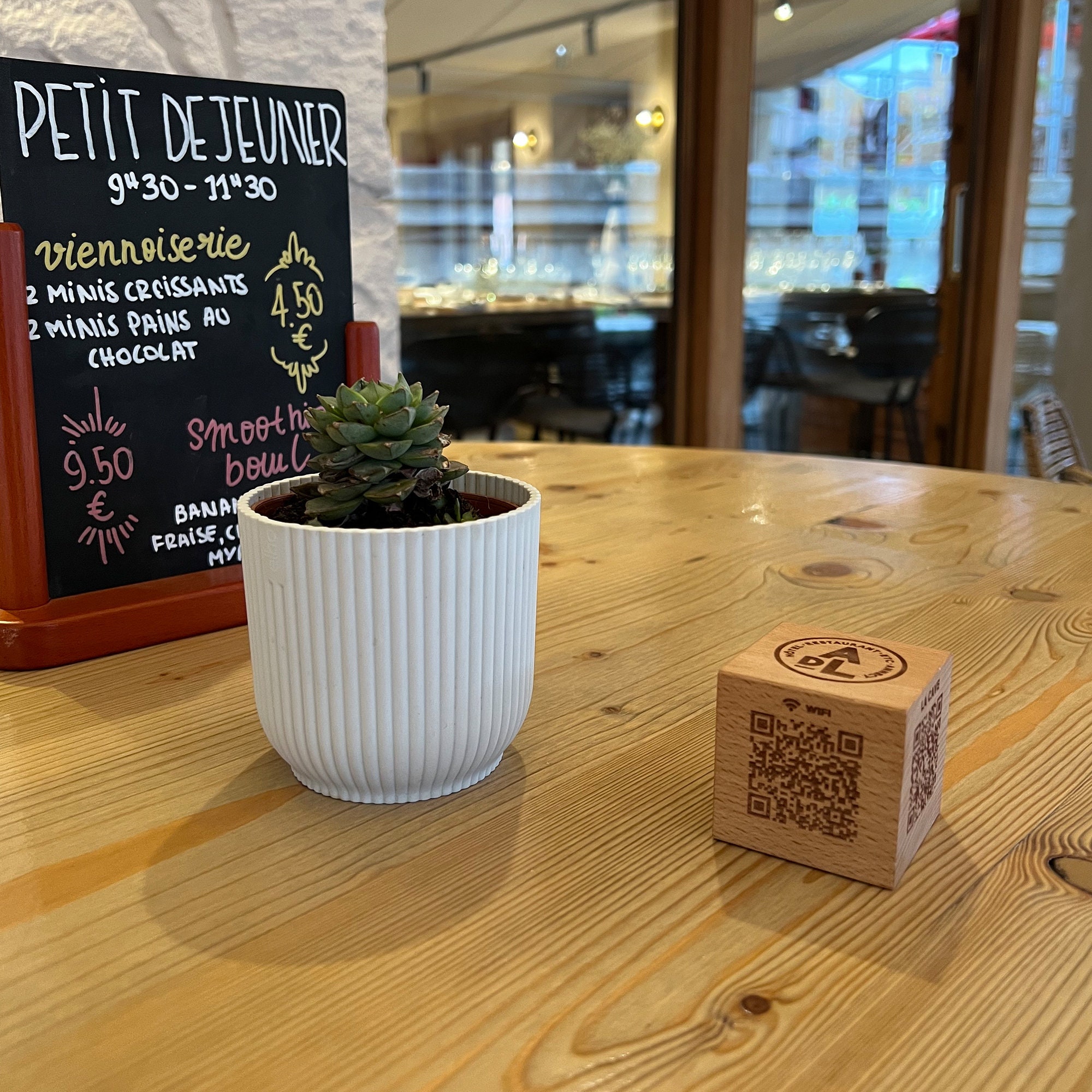 Personalized Wooden Cube QR Code Menu Laser Engraving - Etsy Canada