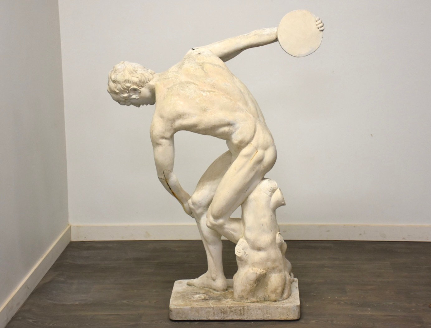 Discus Thrower Large-scale Garden Statue - Etsy