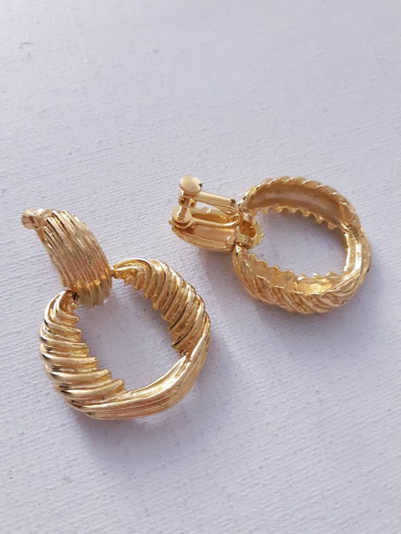 Vintage Chunky and Textured Gold Clip On/screw Back Earrings - Etsy