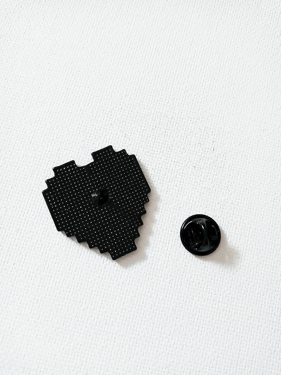 Retro 8 Bit Pink Video Game Heart Brooch Lapel Pin - Etsy