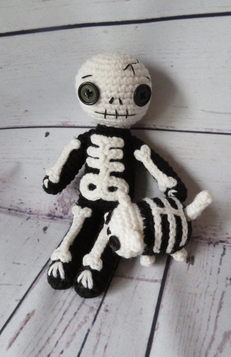 PDF Crochet Pattern Mr. Skeleton and Skele-kitty DIY | Etsy Canada