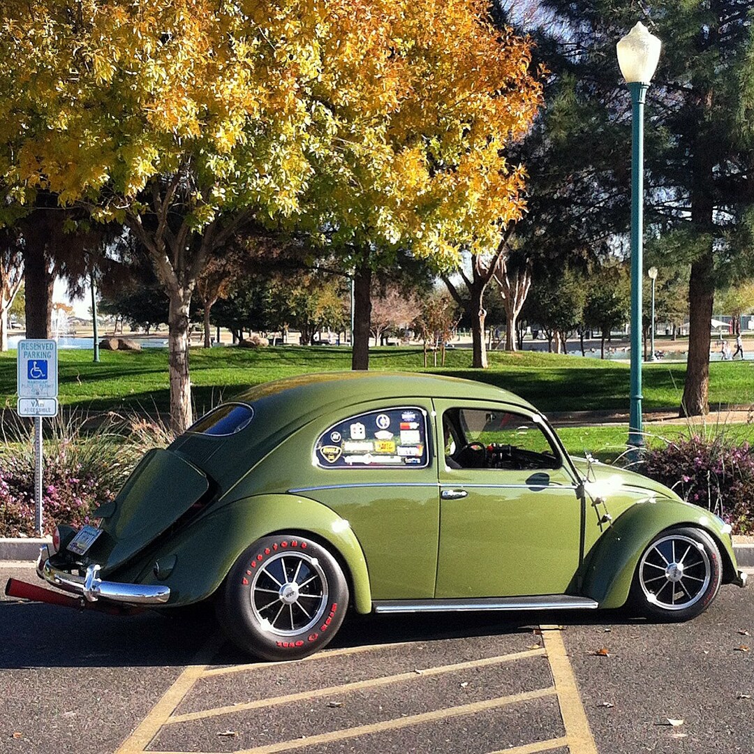 Picture of Volkswagen Beetle Show Car, Vw Photography, VW Bug, Old Cars ...