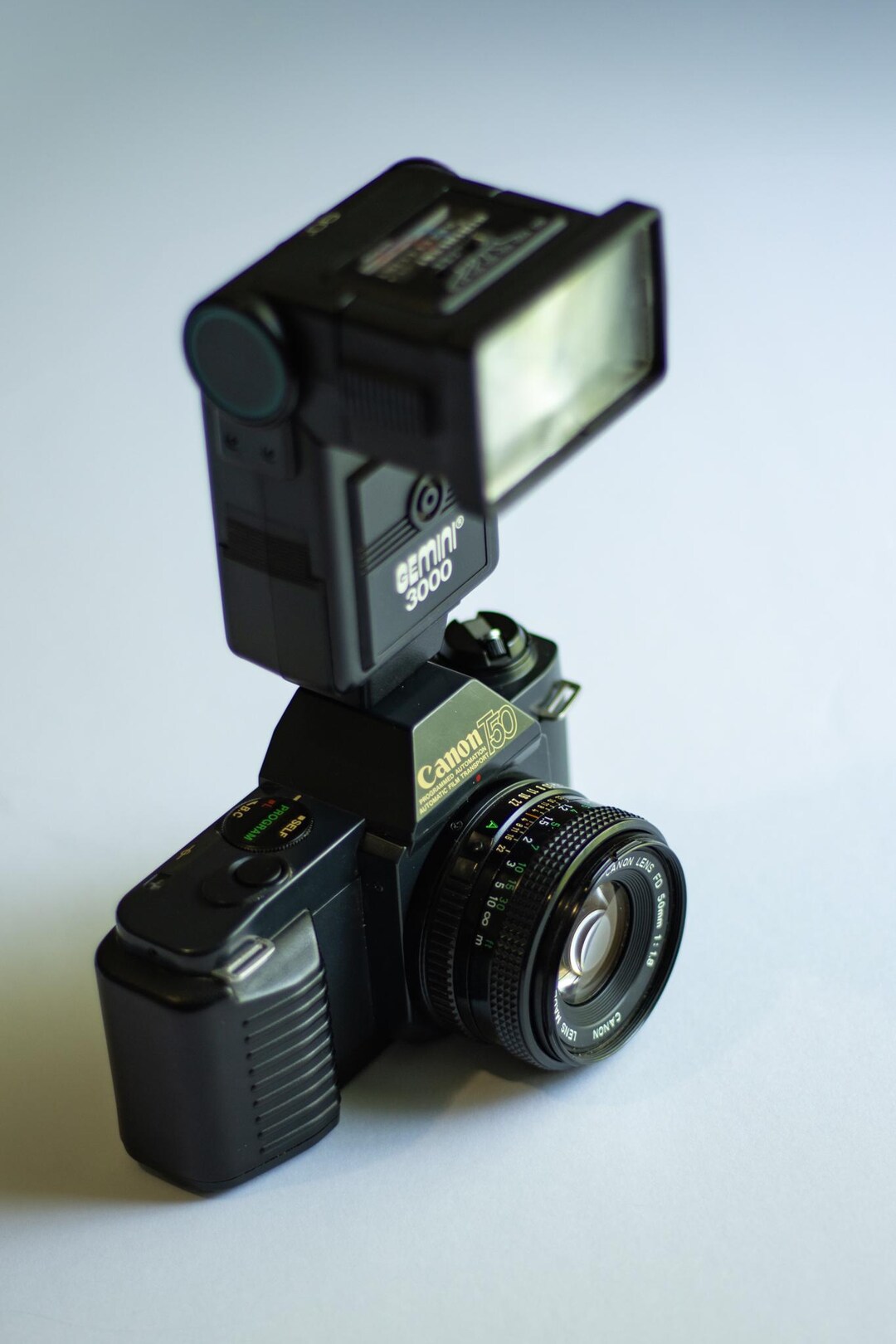 Canon T50 35mm Film Camera Bundle - (not Working) - W/ 50mm F/1.8 Lens ...