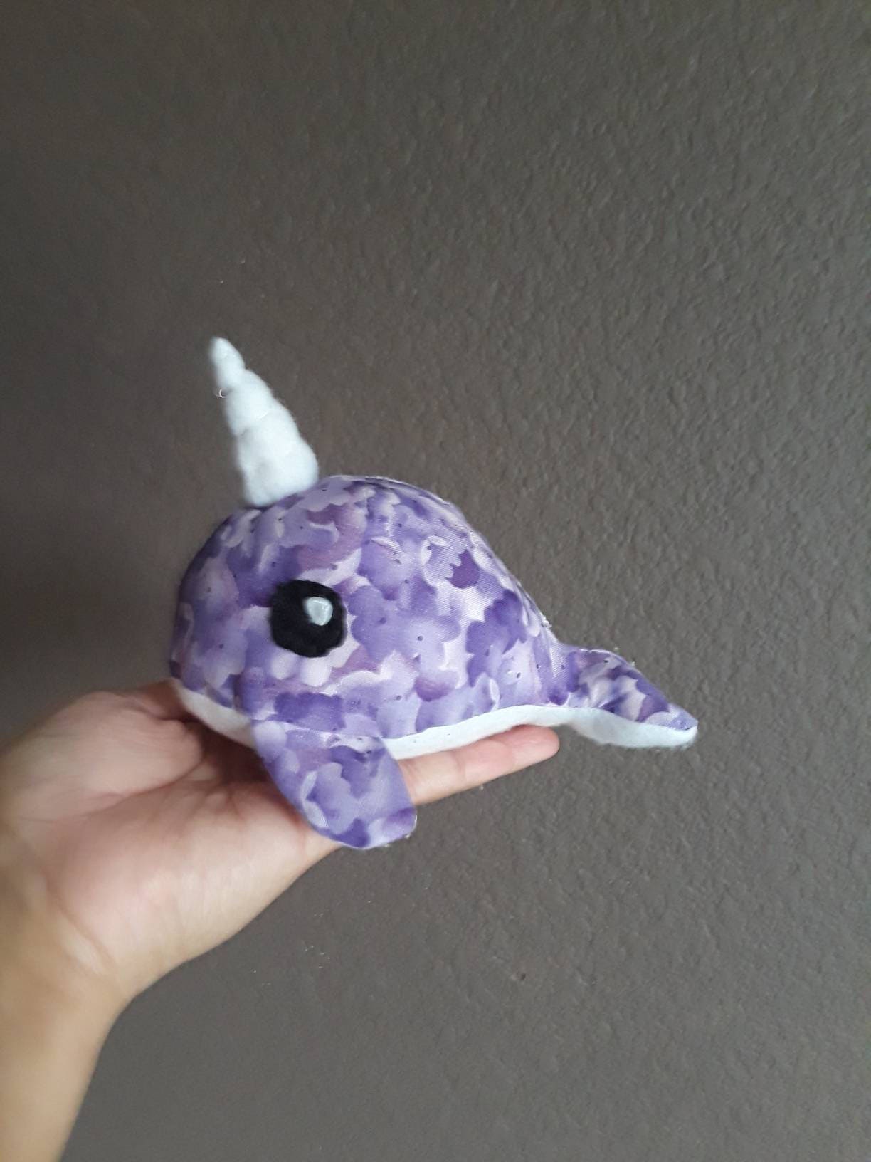 BB Bebés. Peluche de narval. Bebé de cortesía. Juguete de peluche ...