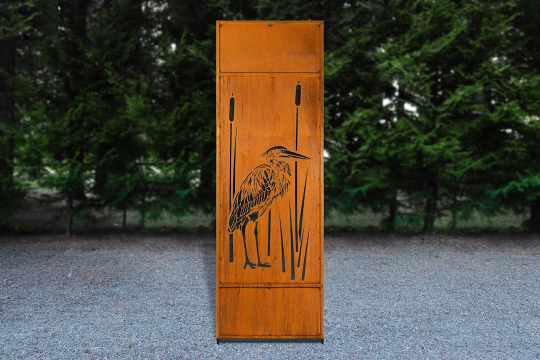 Heron Among the Reeds Privacy Screen | Large Metal Garden Art | Metal ...