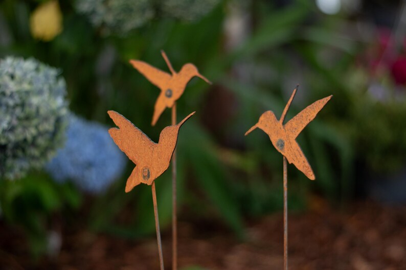 Metal Hummingbird Garden Stakes, Metal Art Hummingbird, Rock Garden ...