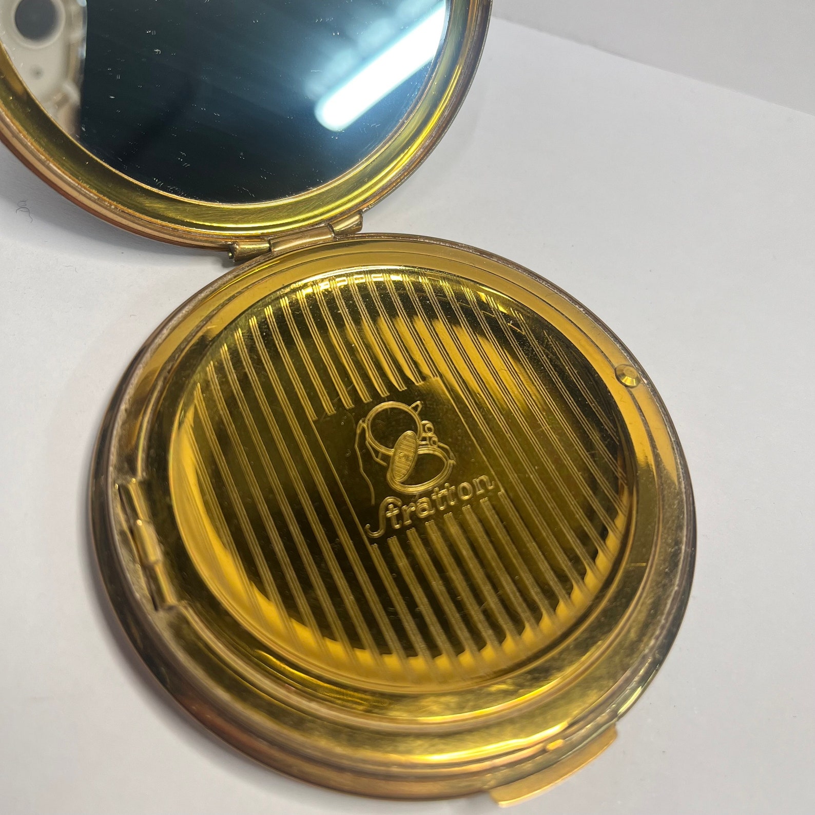 Vintage Stratton Queen Elizabeth II Coronation "corona" Powder Compact ...