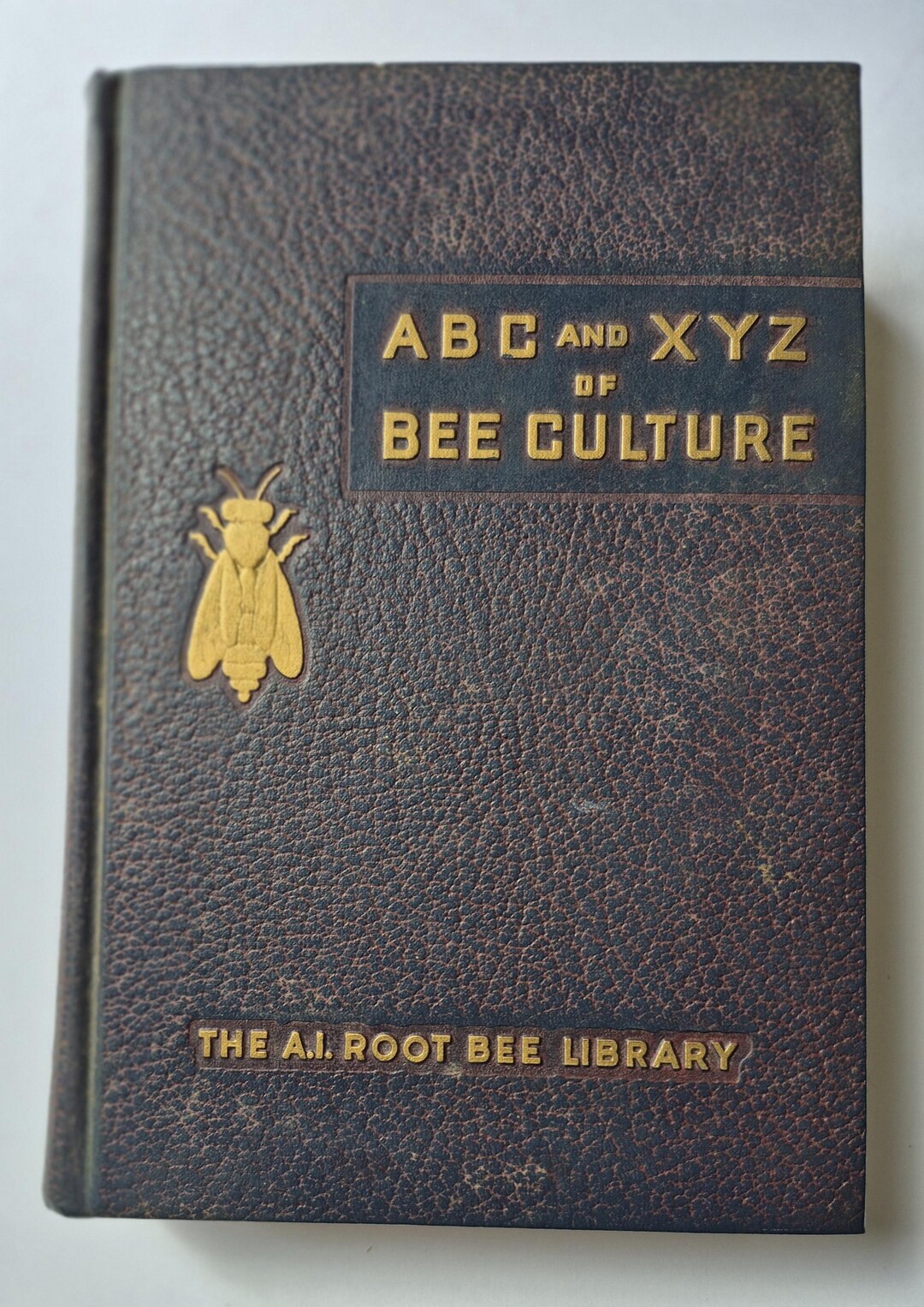 1975 36th EDITION - ABC and XYZ of Bee Culture, by A. I. Root - Very ...