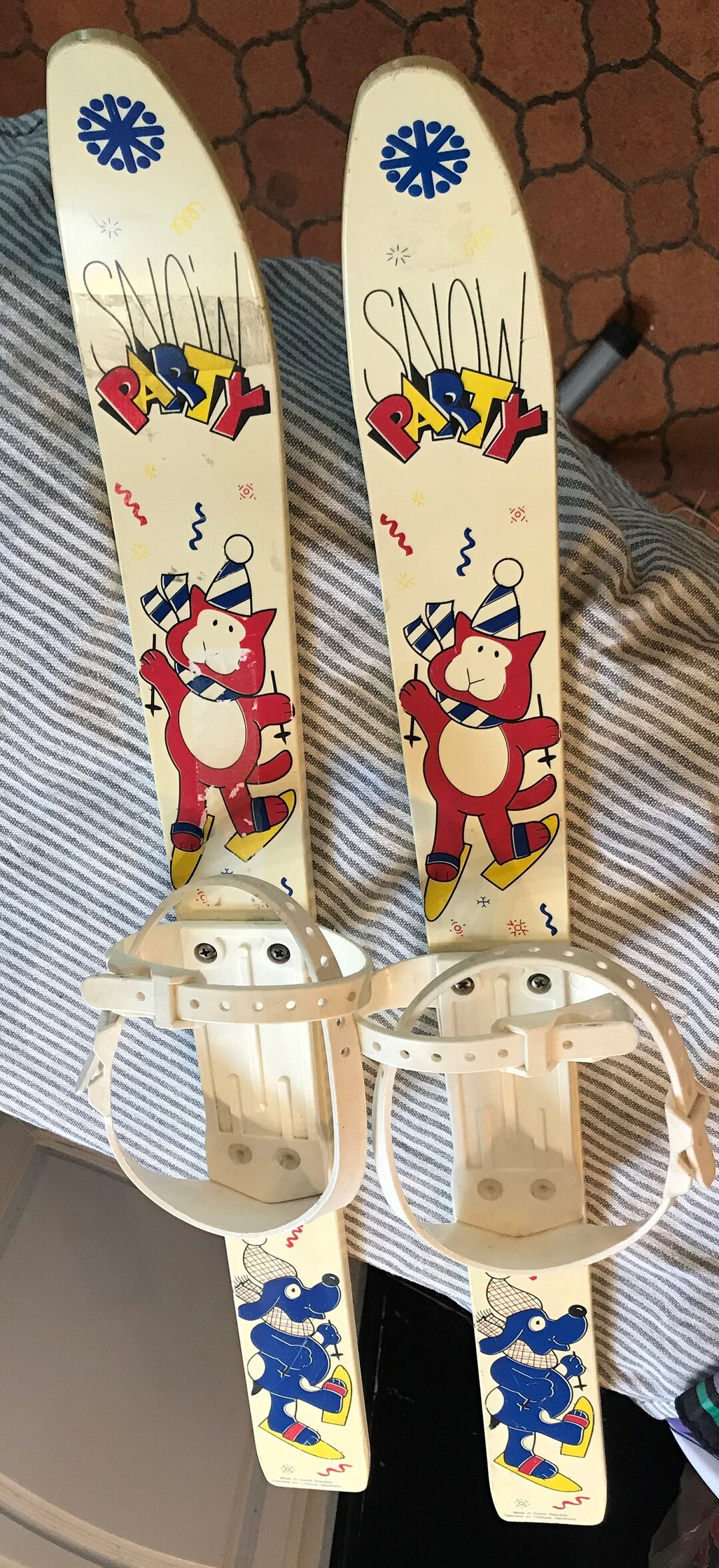 Vintage Snow Party Children's White Plastic Snow Skis With Blue Dogs ...