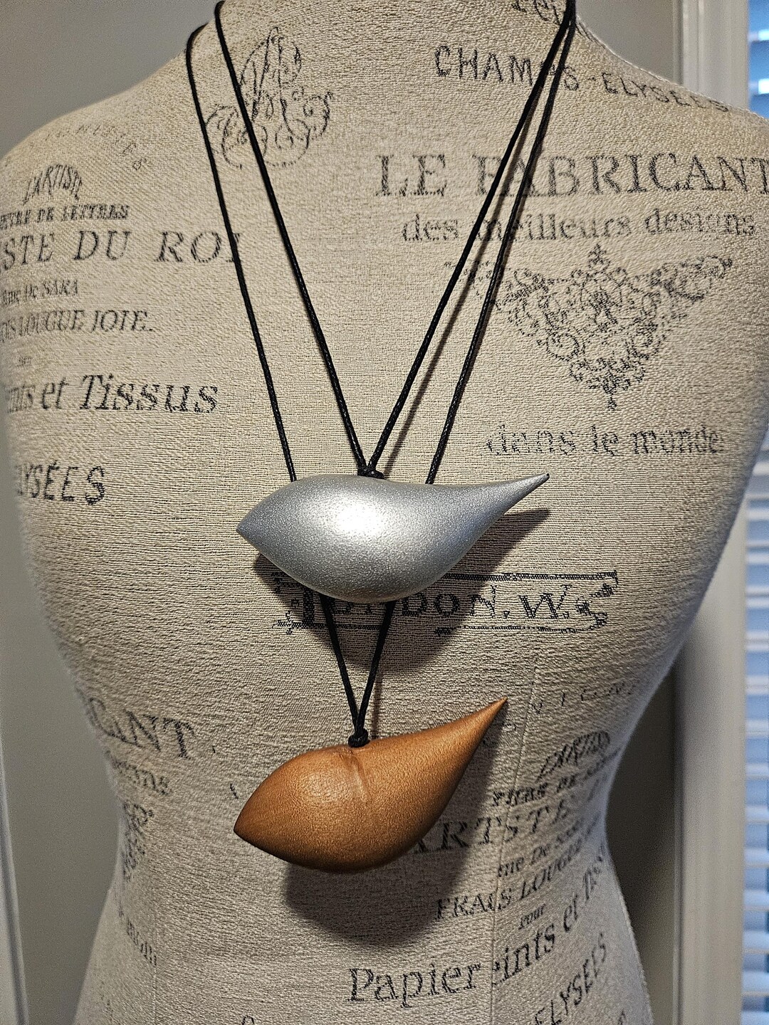 4o TWO Sylca Silver and Brown Wooden Bird Adjustable Necklaces Retails ...