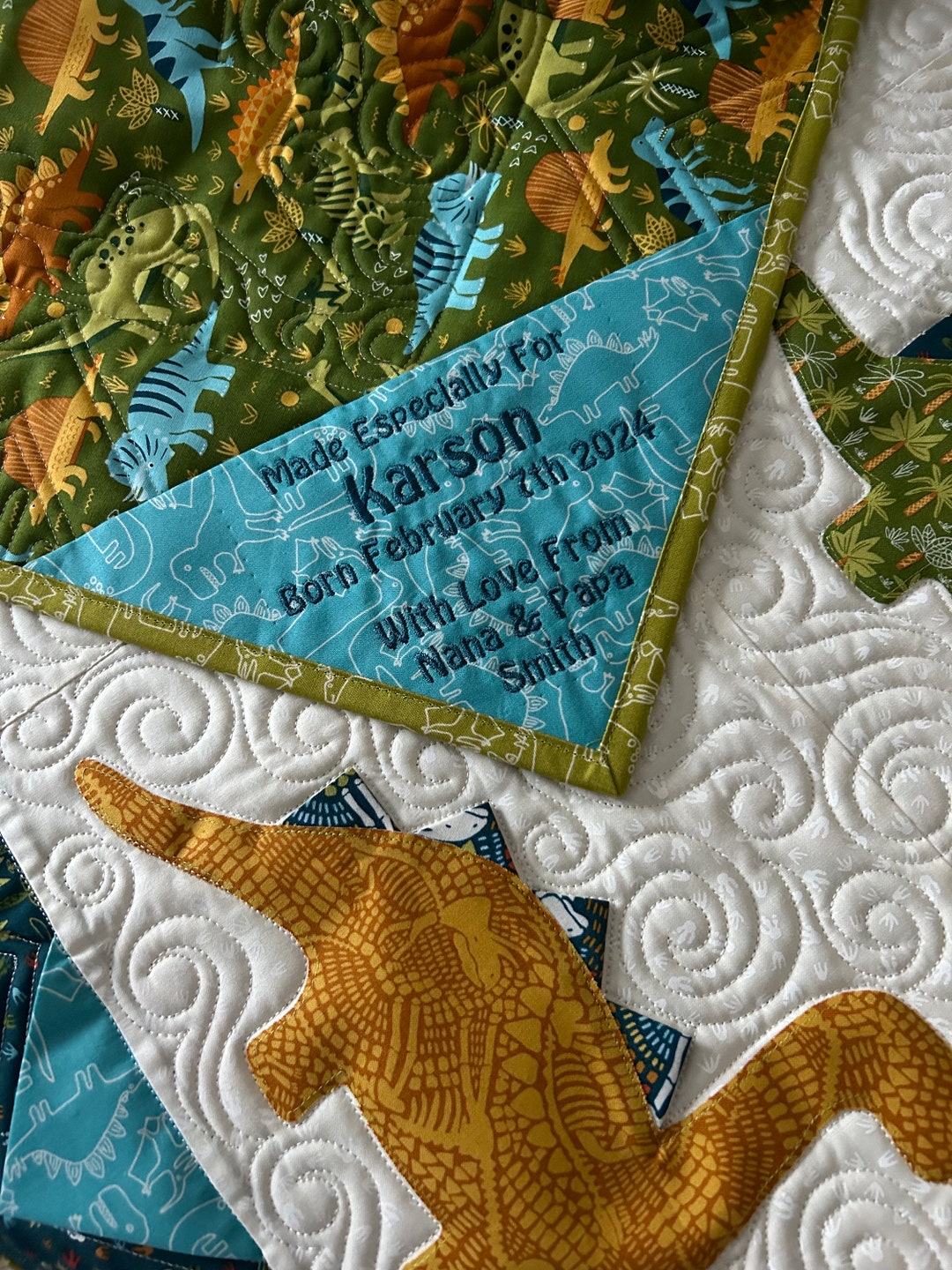 Custom Embroidered Quilt Label Triangle Corner Pocket Label ...
