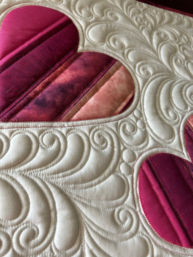 Quilted Hearts Table Topper Small Heart Quilt Valentines Decor - Etsy