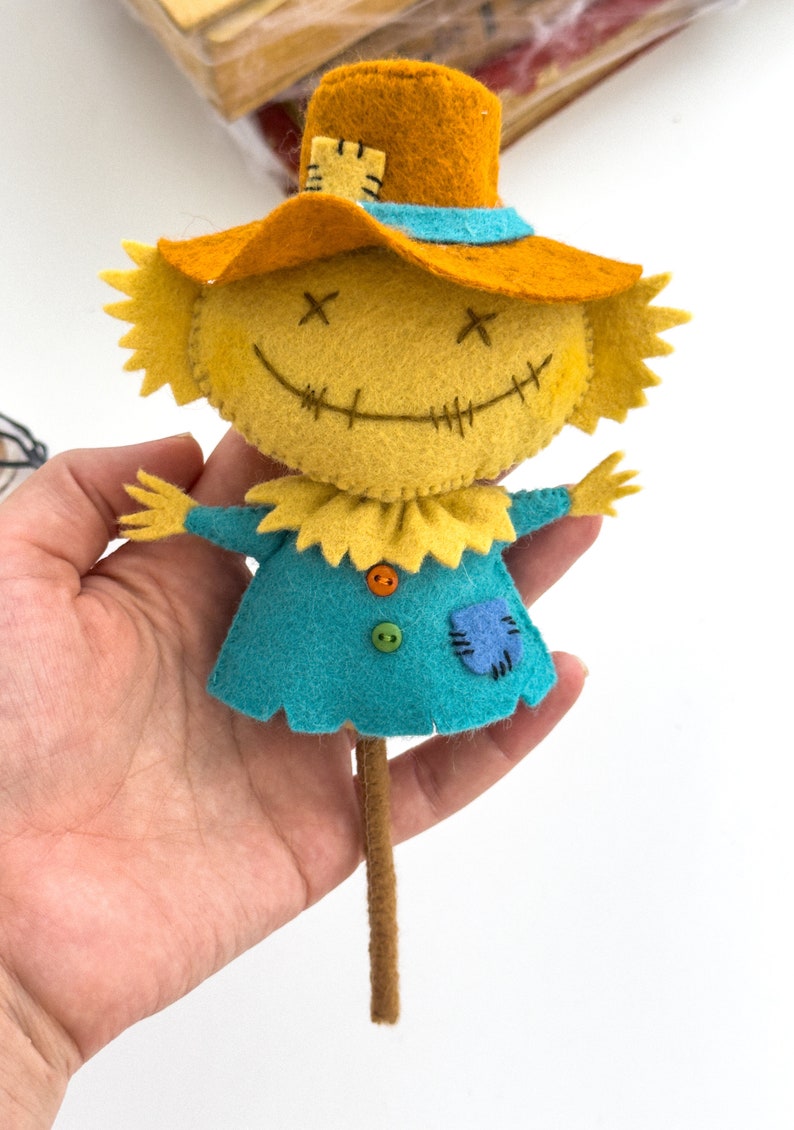 Halloween Felt Scarecrow Ornament, Halloween Decor, Halloween Ornament ...