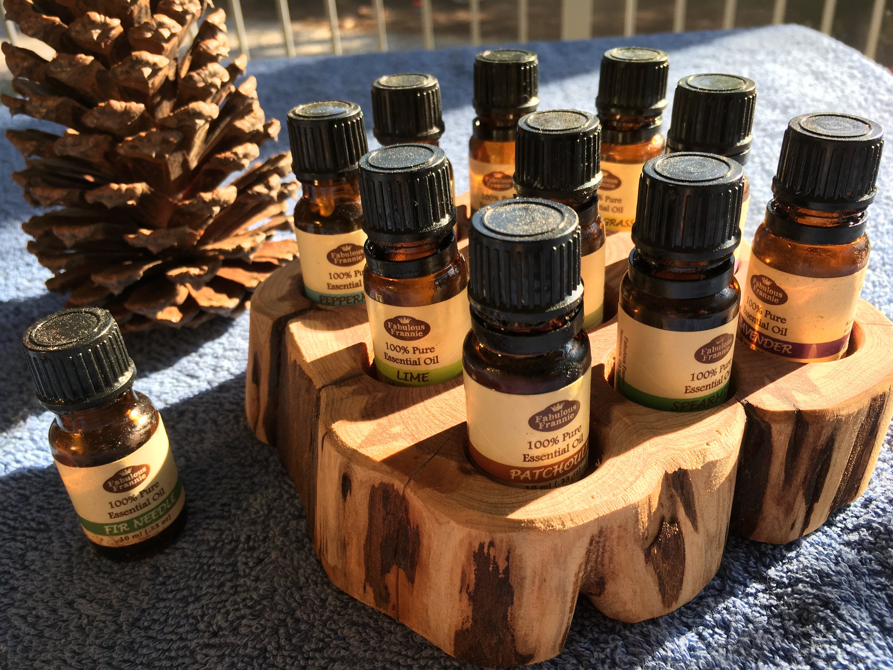 Essential Oil Holder Display Stand (10 Bottles)