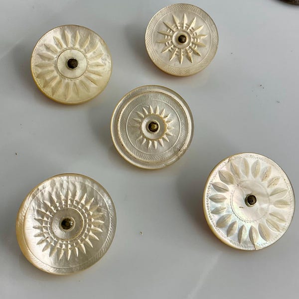 Colonial Buttons - Etsy