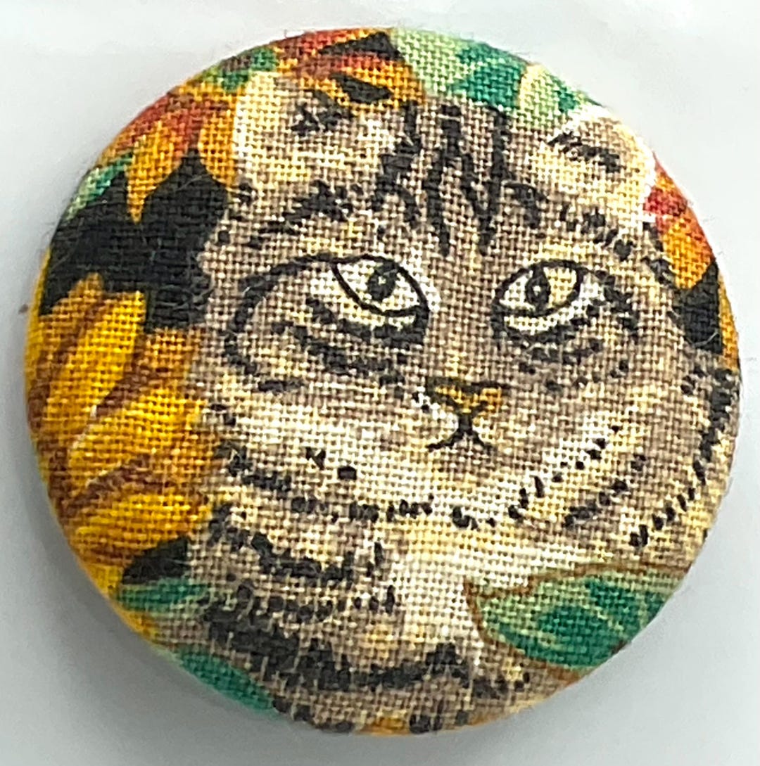 Gray Tabby Cat Fabric Metal Vintage Large Studio Button Signed Helen ...