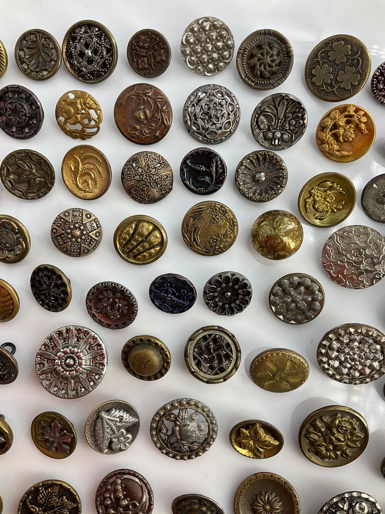 Lot 100 Antique Small Metal Buttons Old Variety Tints Flowers - Etsy