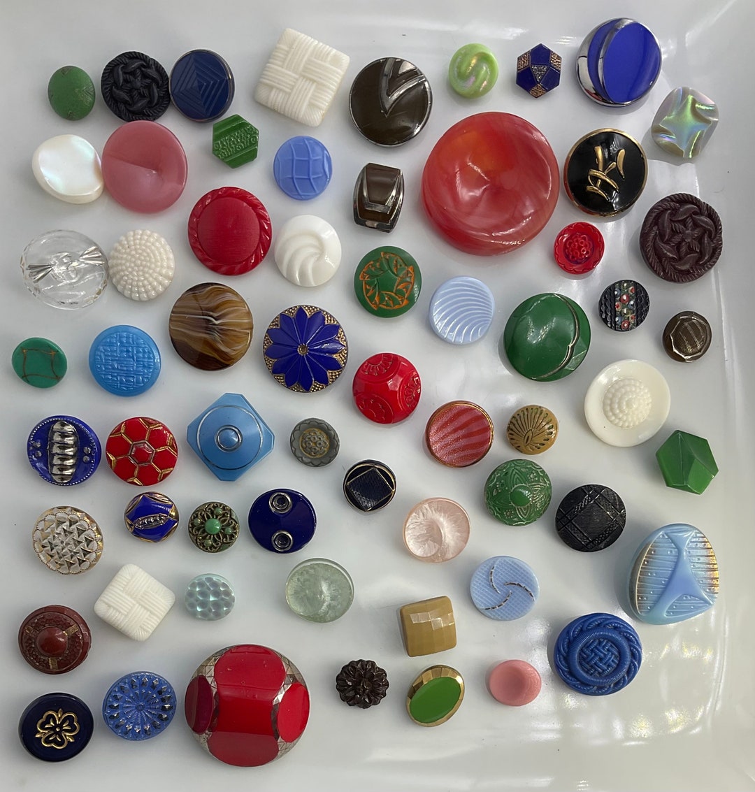 Lot 60 Vintage Medium Small Size Colorful Glass Buttons Shapes Variety ...