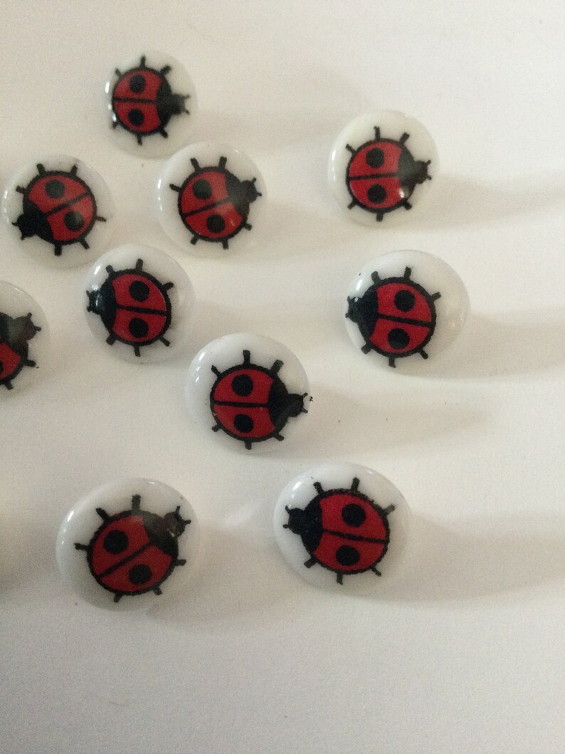 Set 14 Ladybug Buttons Vintage Plastic Small Red White - Etsy