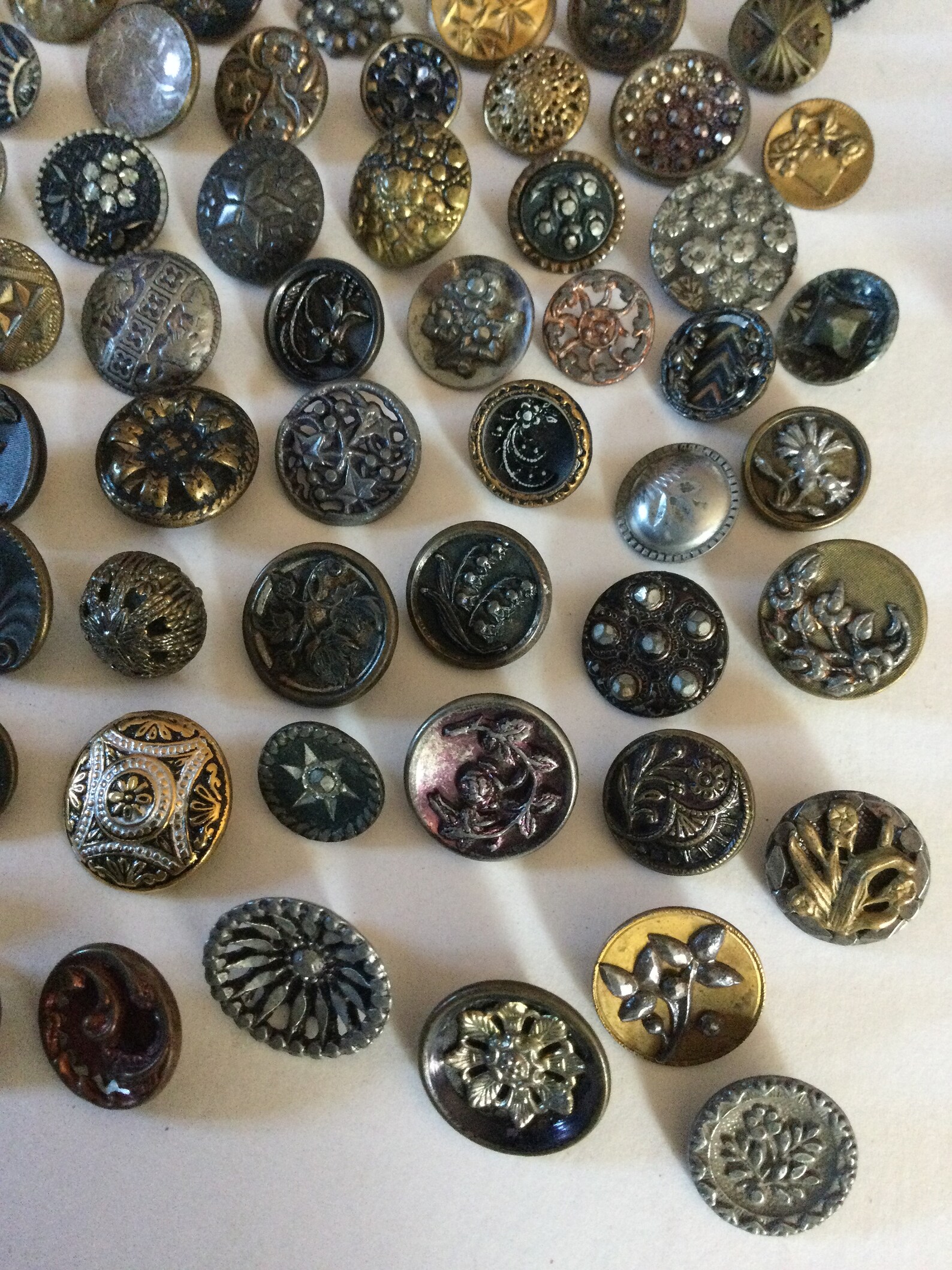 Lot 100 Antique Small Metal Buttons Old Variety Tints Flowers | Etsy